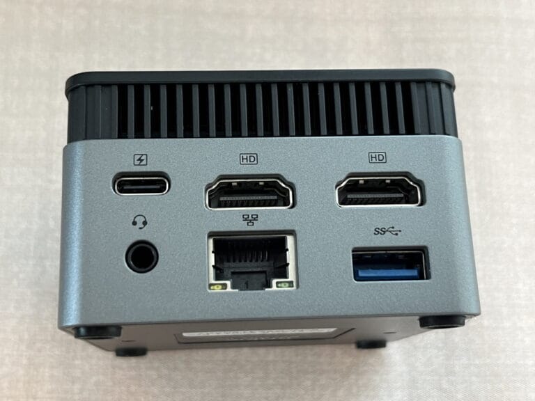 『GMKtec Nucbox G5』レビュー | 持ち運びにも適した実用的な小型デスクトップPC - TikGadget | ティックガジェットは最新ガジェットレビューサイト、割引・セール情報も紹介